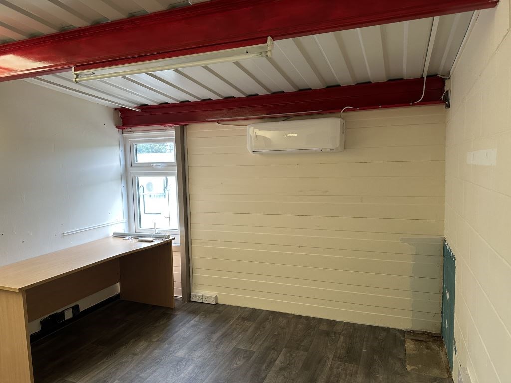 Unit-202-300 sq. ft. Office/Studio Suite (with Air Conditioning)